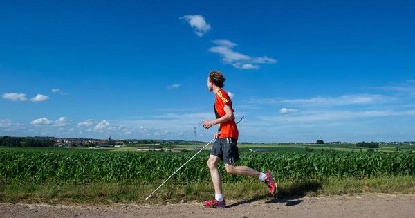 Malvoyant, Clément Gass court 26 km avec un GPS - MARATHONS.FR